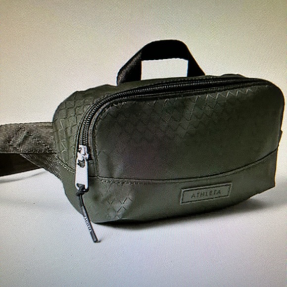 Athleta | Bags | Athleta Excursion Mini Crossbody Belt Bag In Aspen ...